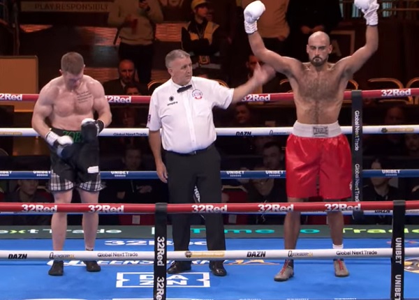 Nueva victoria de Javier Santana en el Reino Unido - Espabox